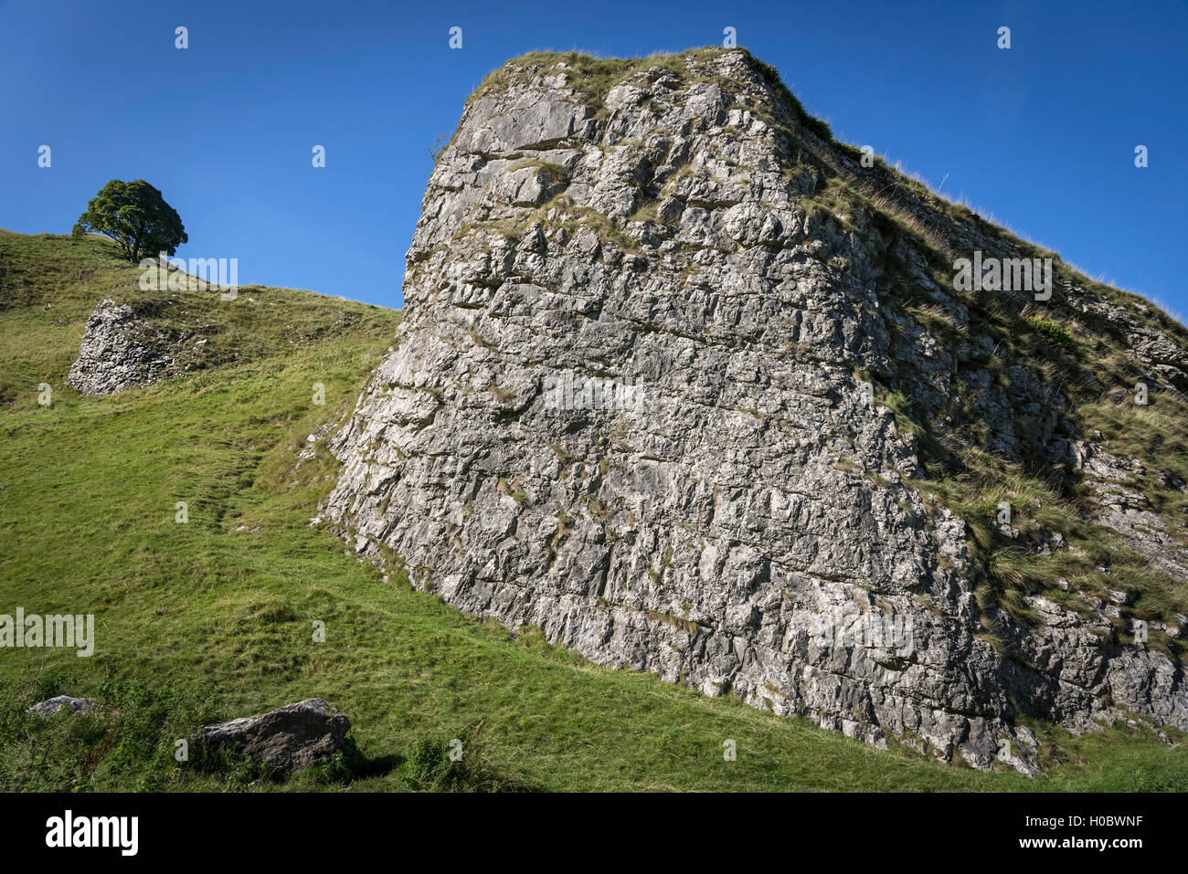 Limestone rock outcrop hi-res stock photography and images - Alamy