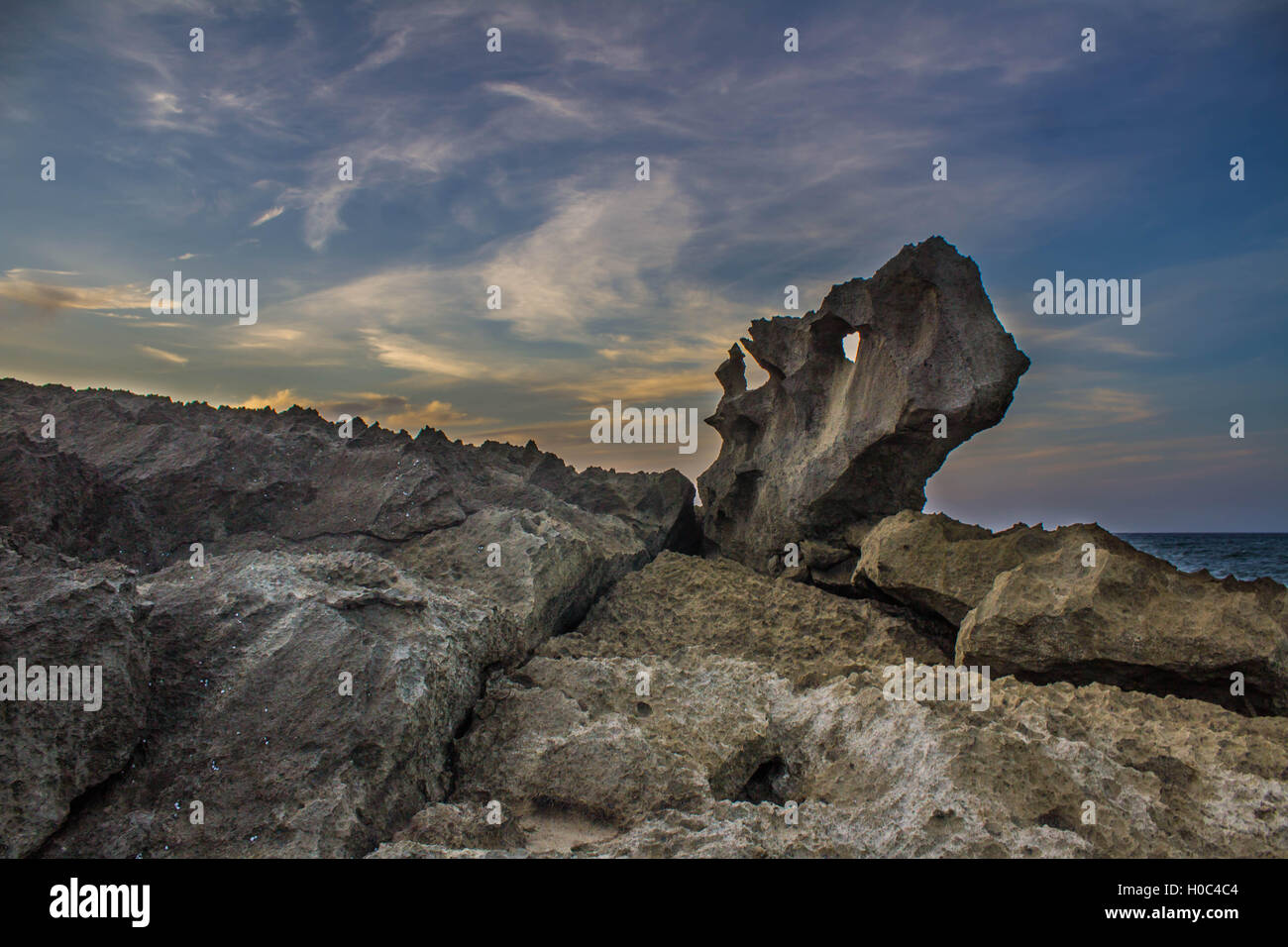 Rocks at the beach Stock Photo - Alamy