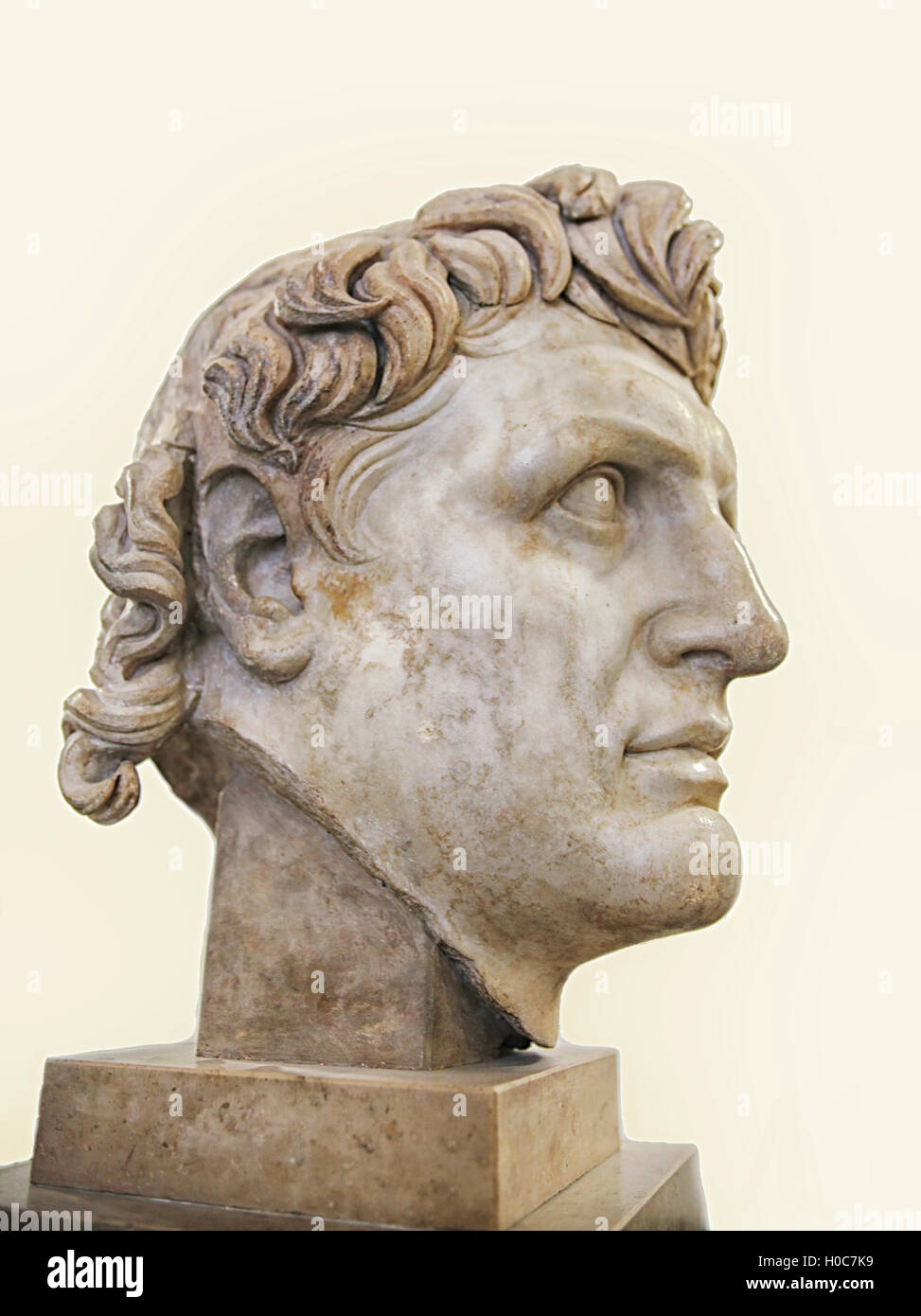 Alexander The Great Greek King Warrior Statue Sculpture