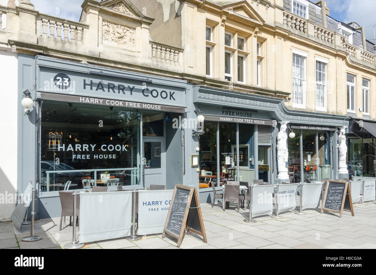 Cheltenham pub hi-res stock photography and images - Alamy