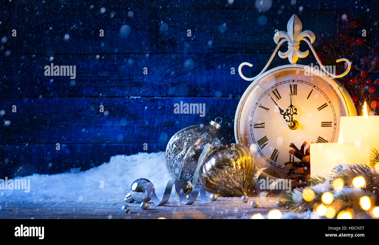 New year holiday background clock hi-res stock photography and images ...