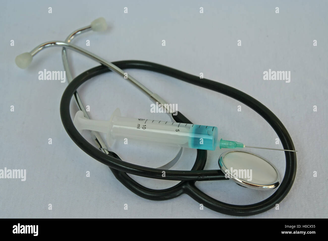 Medical tools. Medical Doctors tools. Medical stethoscope and syringe ...
