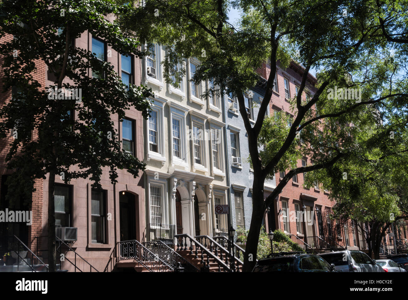Chelsea brownstone townhouse hi-res stock photography and images - Alamy