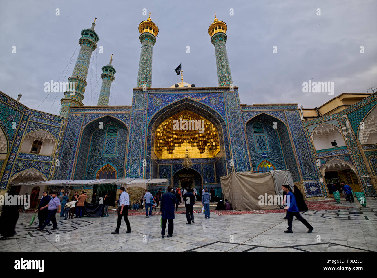Shrine of hazrat-e Masumeh, Qum Stock Photo - Alamy