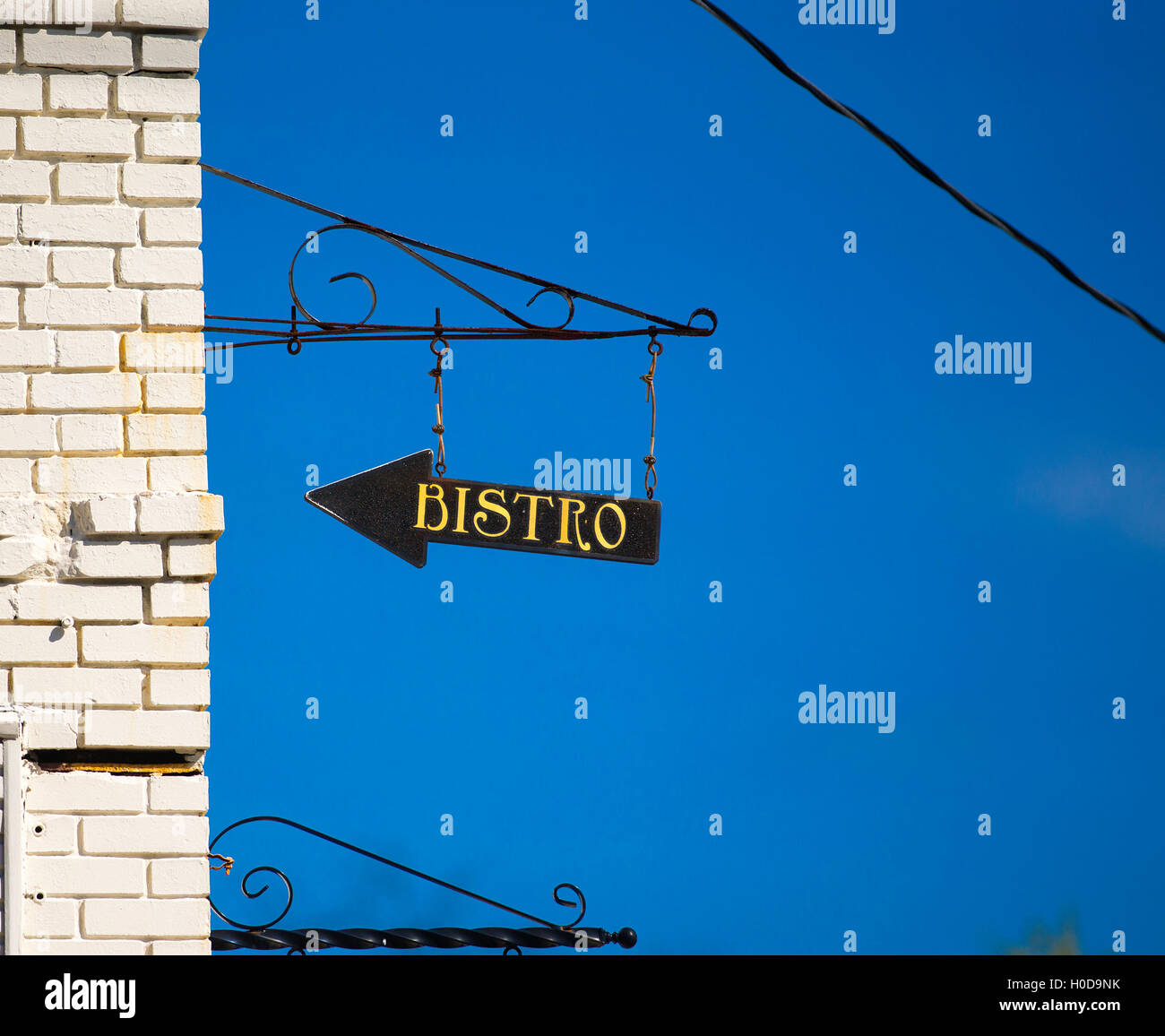 Bistro sign hi-res stock photography and images - Alamy