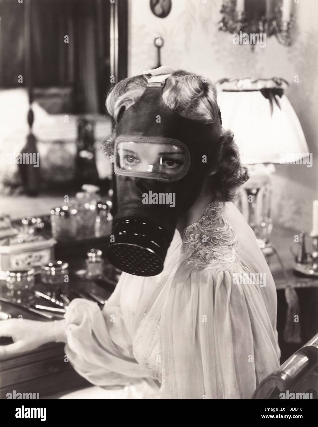 1940s gas mask hi-res stock photography and images - Alamy