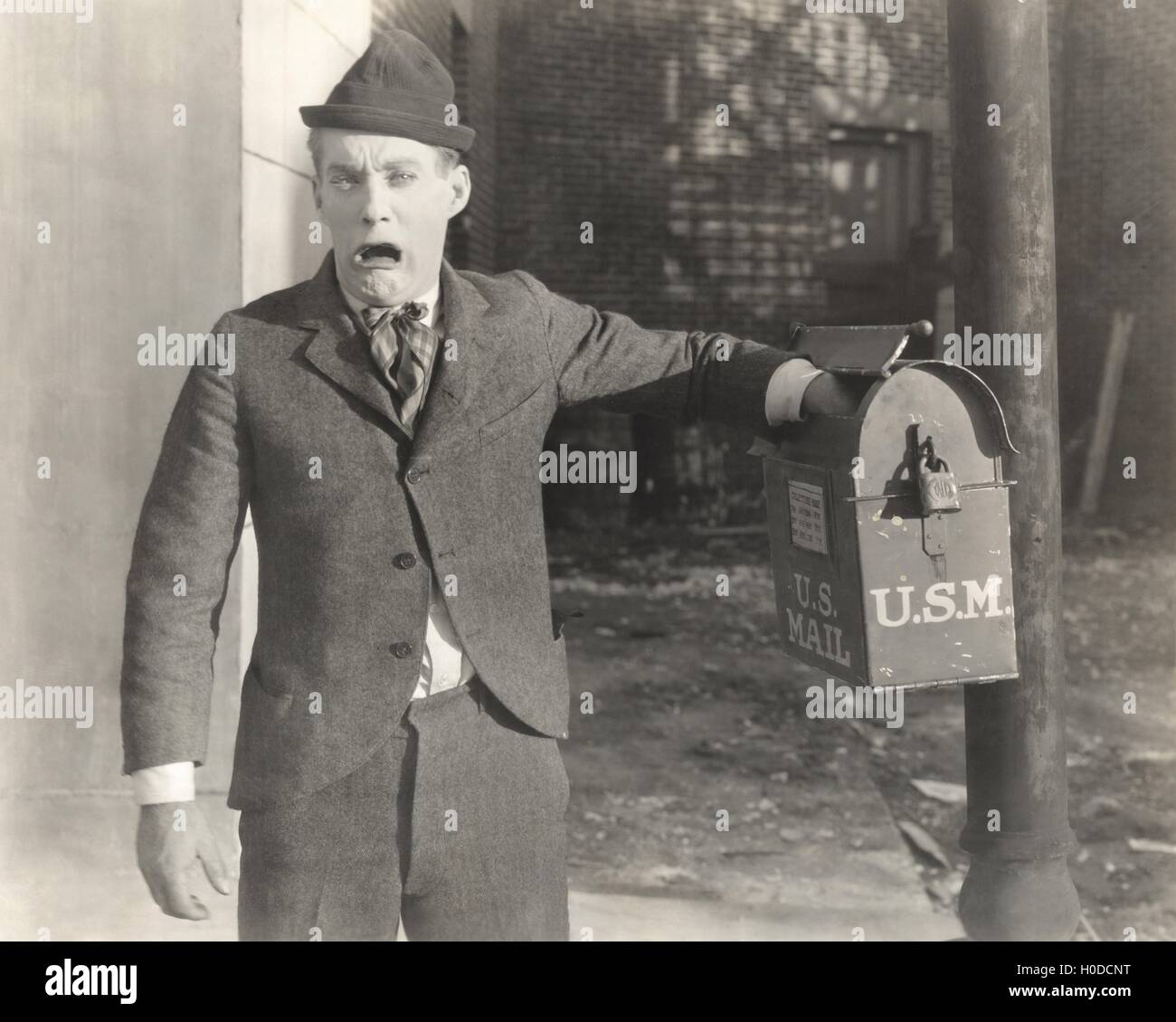 Mailbox on old wood hi-res stock photography and images - Alamy