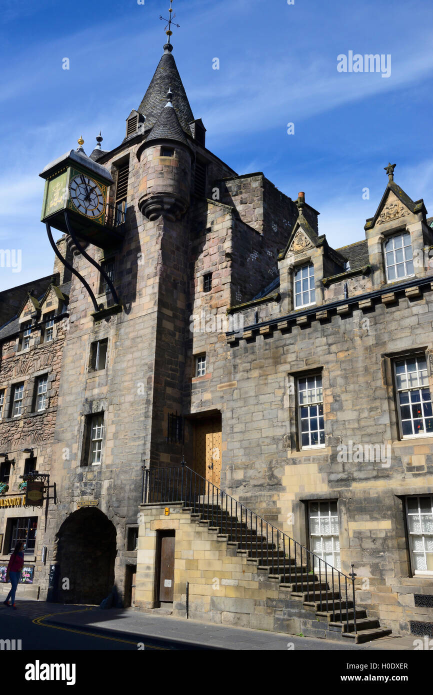 Canongate Tolbooth on the Royal Mile, Edinburgh, Scotland Stock Photo ...