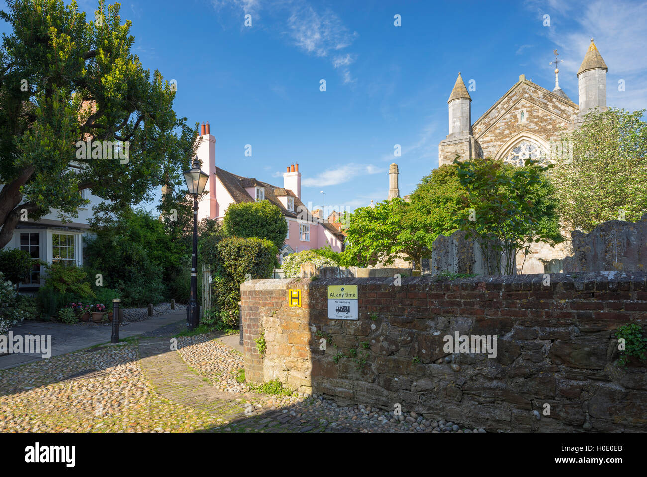 Church square rye houses hi-res stock photography and images - Alamy