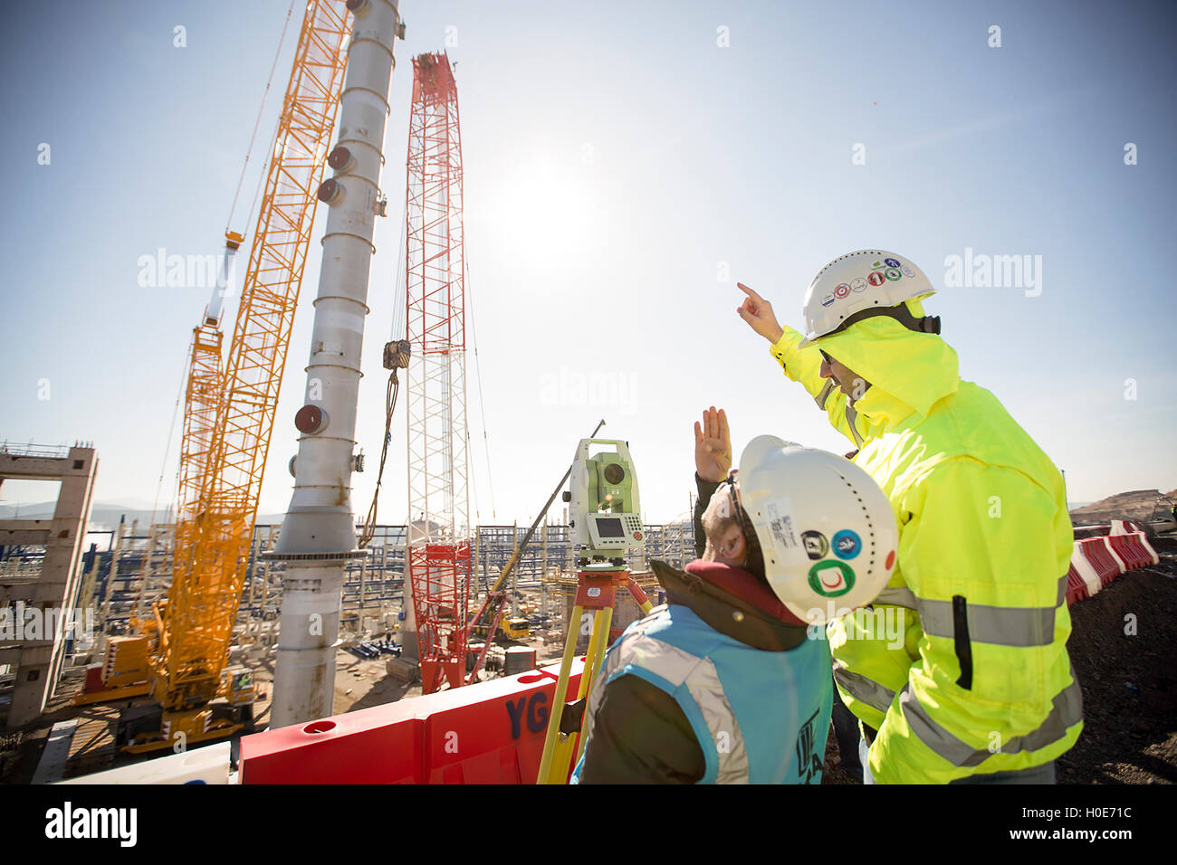 Refinery reactor hi-res stock photography and images - Alamy