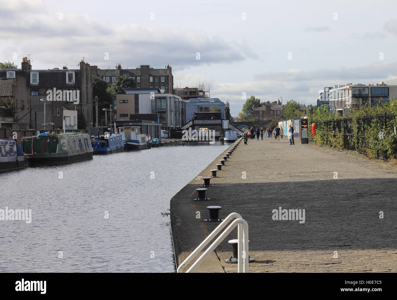 Edinburgh Canal walk Stock Photo - Alamy