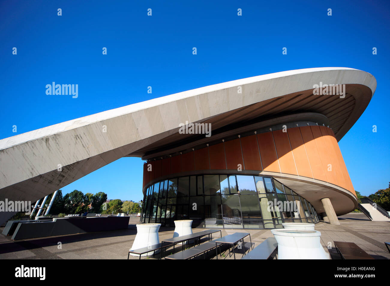 Berlin congress hall hi-res stock photography and images - Alamy