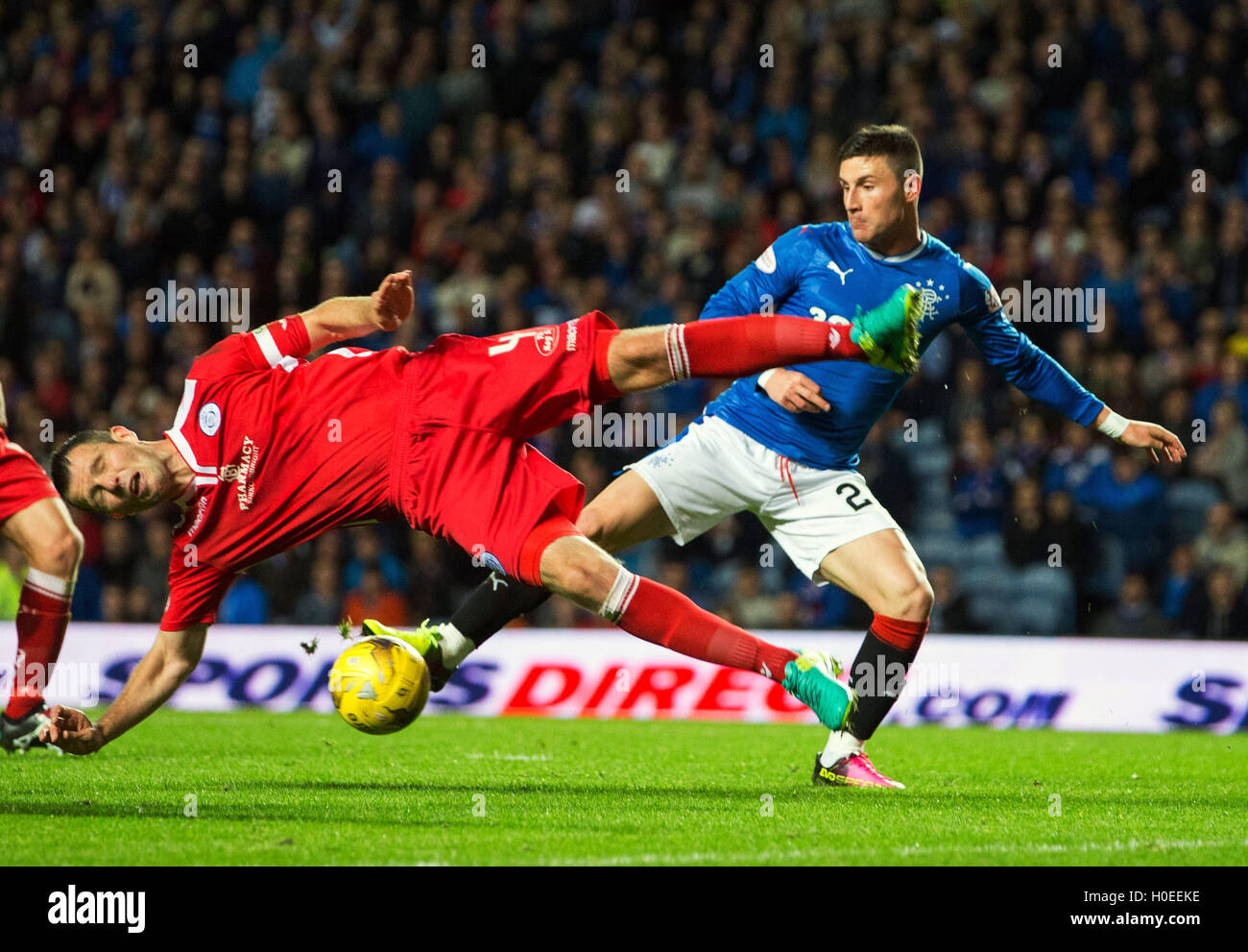 Queen of the souths andrew dowie hi-res stock photography and images ...