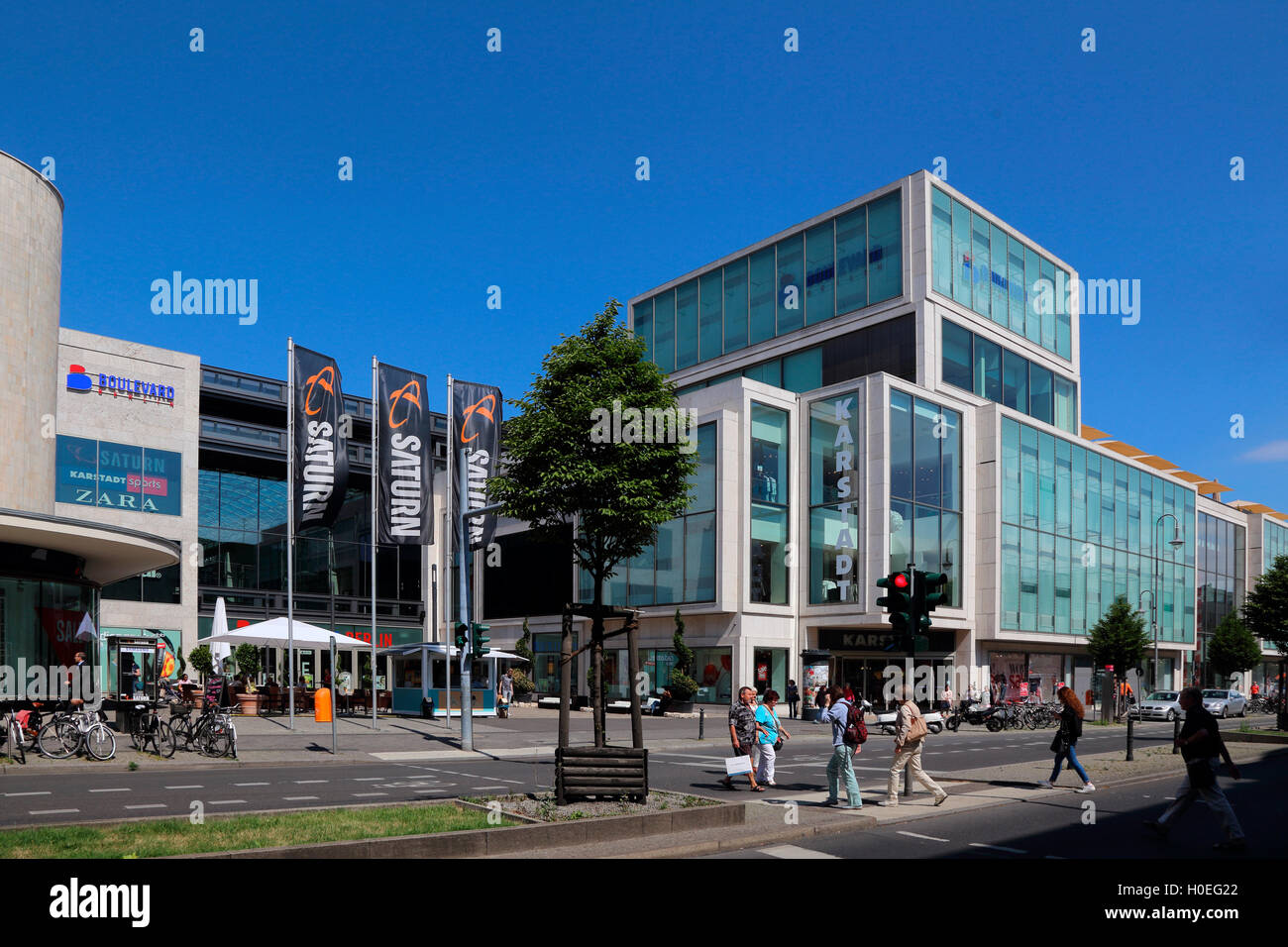 Berlin shopping boulevard hi-res stock photography and images - Alamy