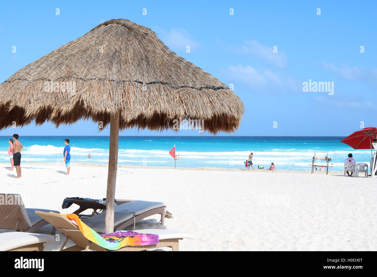 Summer waves relaxing view hi-res stock photography and images - Alamy