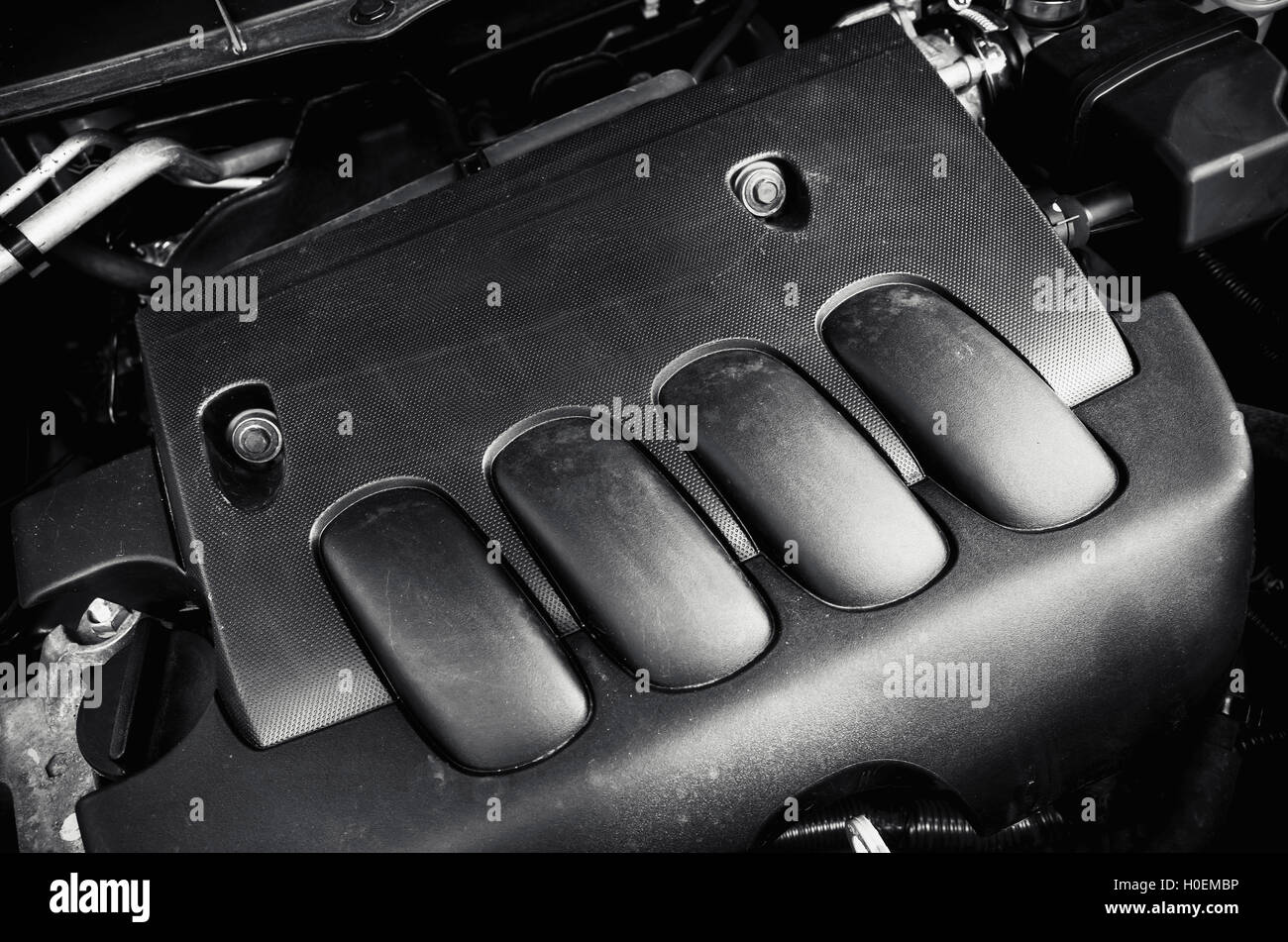 Car engine black and white High Resolution Stock Photography and Images ...