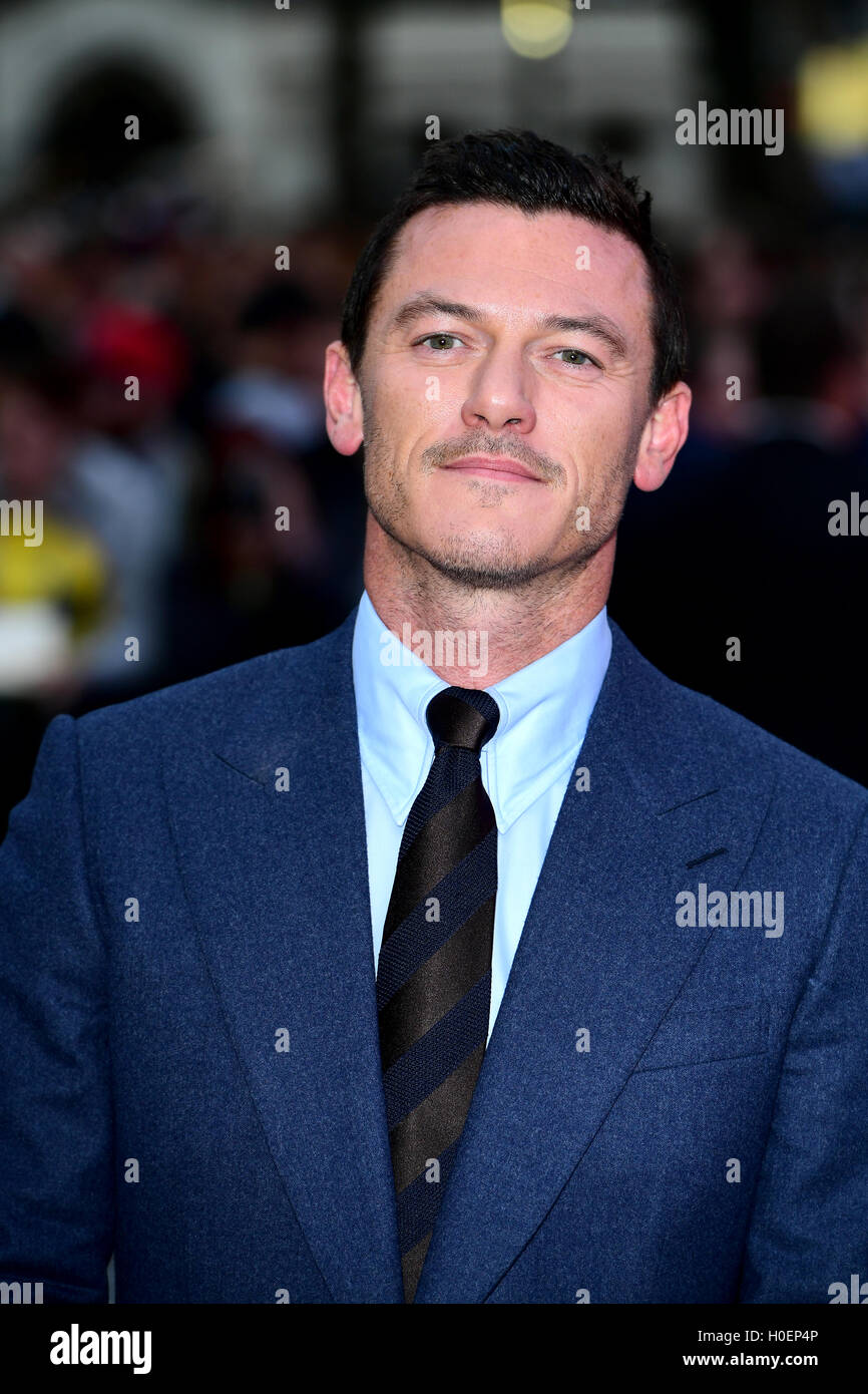 Luke Evans Attending The World Premiere Of The Girl On The Train At Leicester Square London