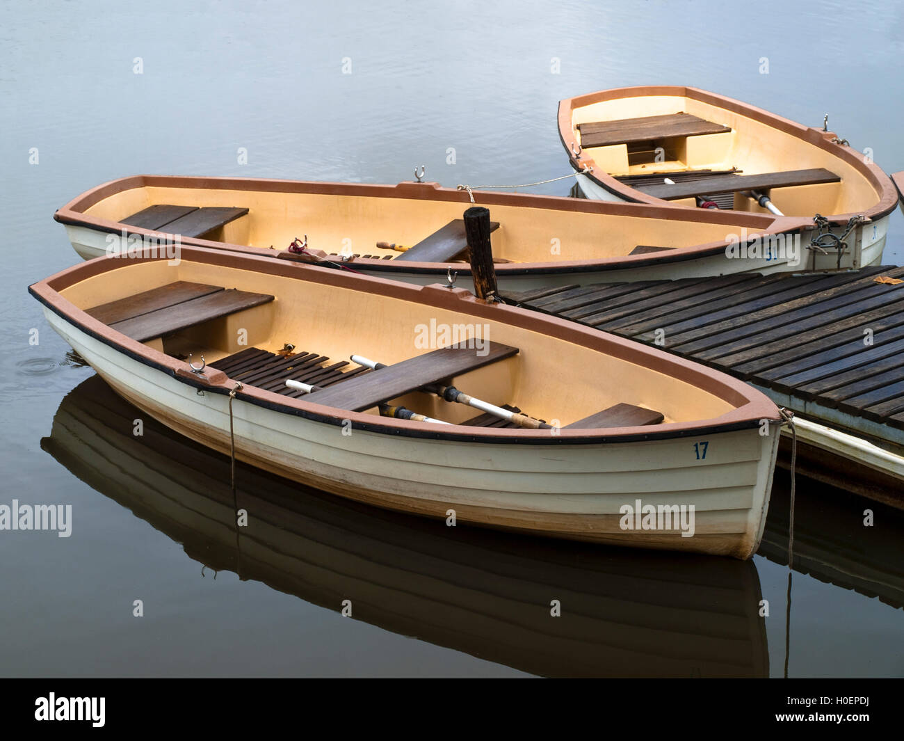 Row boats hi-res stock photography and images - Alamy