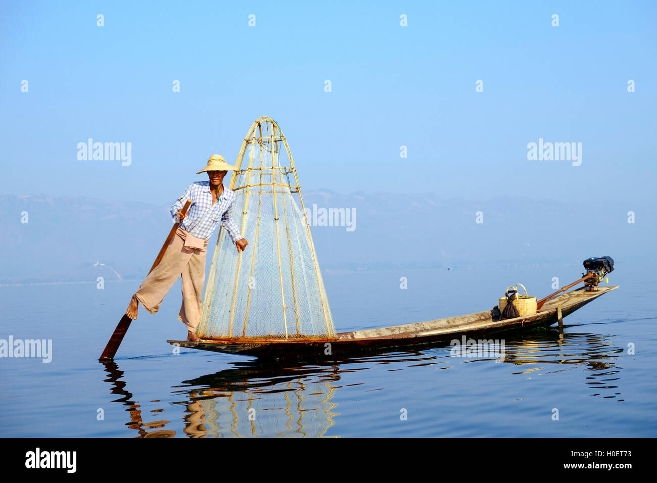 Intha minority hi-res stock photography and images - Alamy