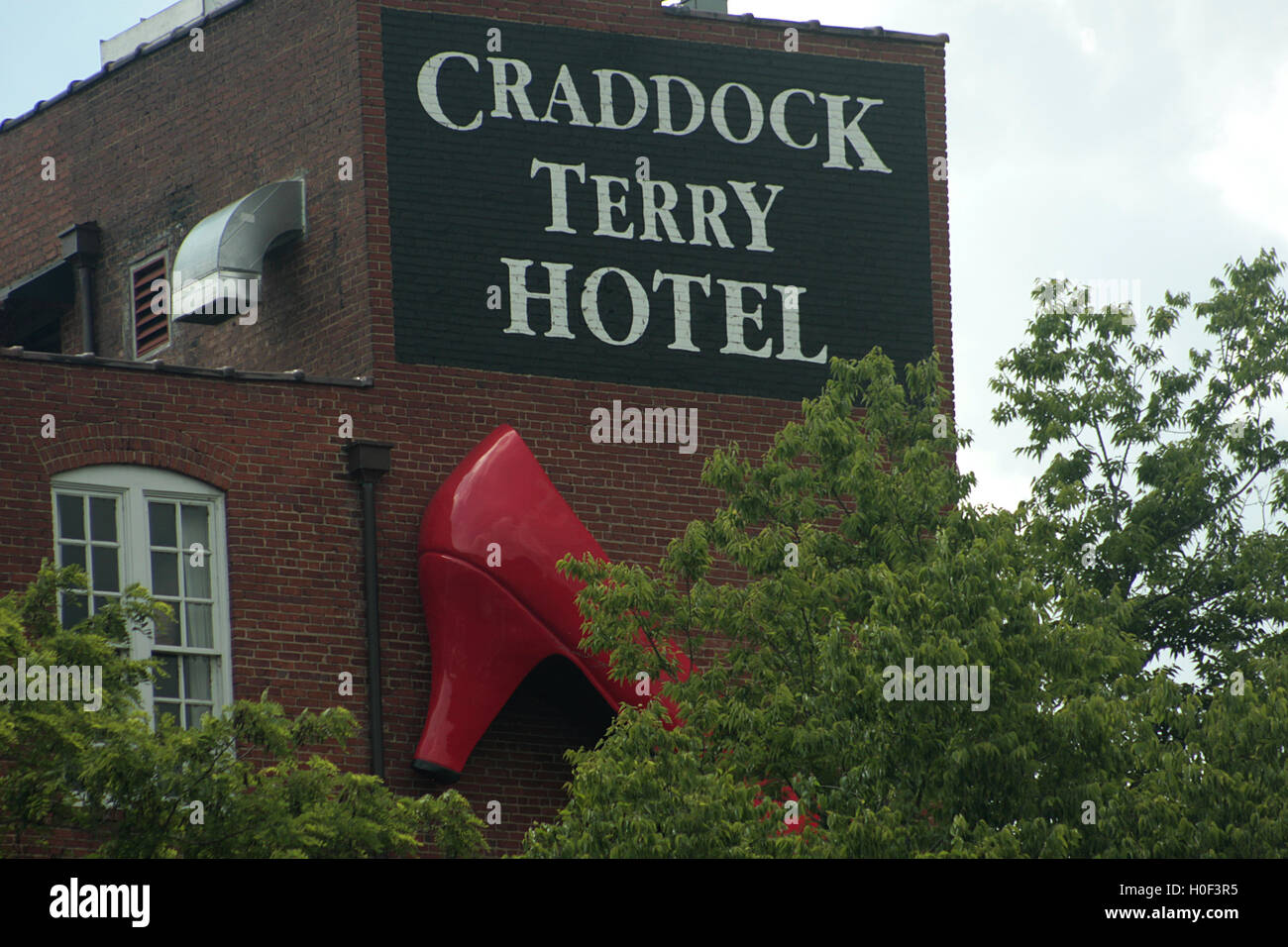Craddock Terry Hotel, historic building in downtown Lynchburg, Virginia ...