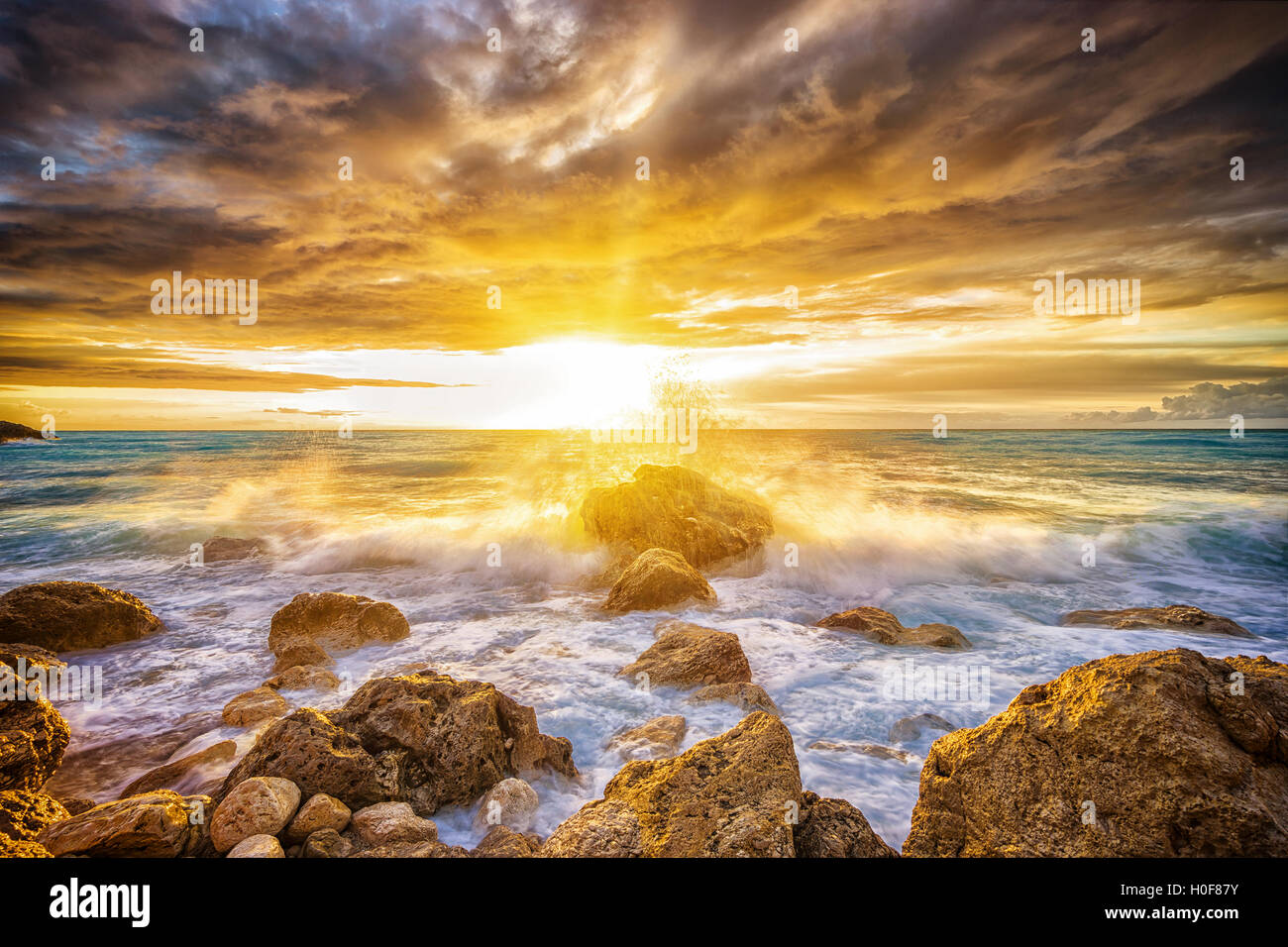 Kathisma beach, Lefkada, lefkas island Greece at sunset Stock Photo - Alamy