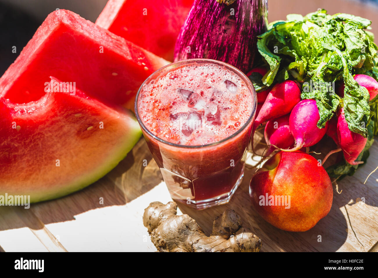 Red fruit and vegetable juice Stock Photo - Alamy