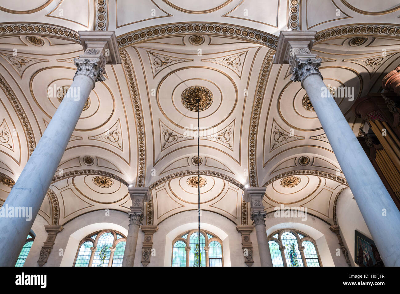 Interior columns and vaulted ceiling of Christ Church, Bristol ...