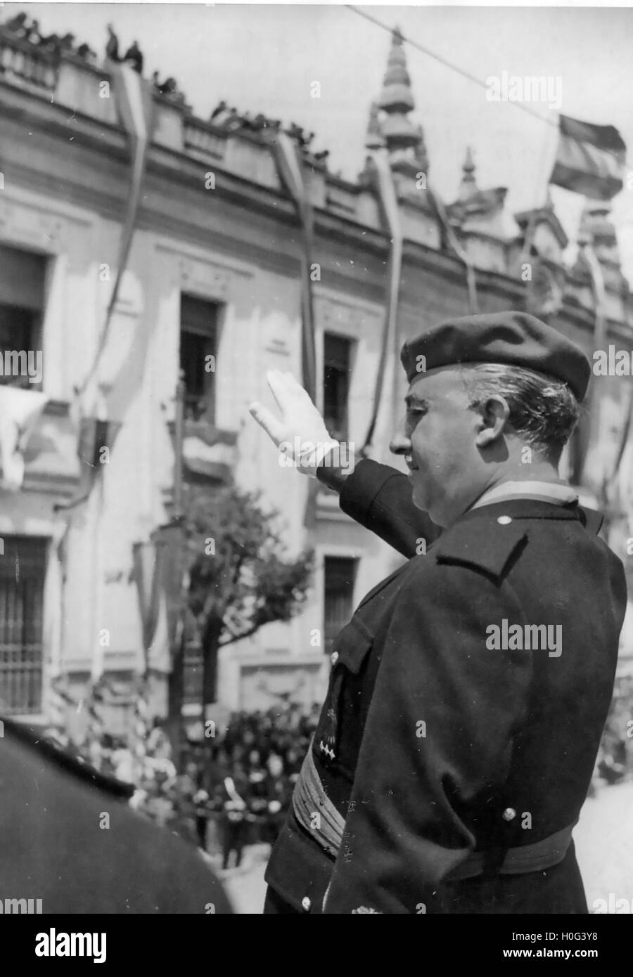 Spanish salute Black and White Stock Photos & Images - Alamy