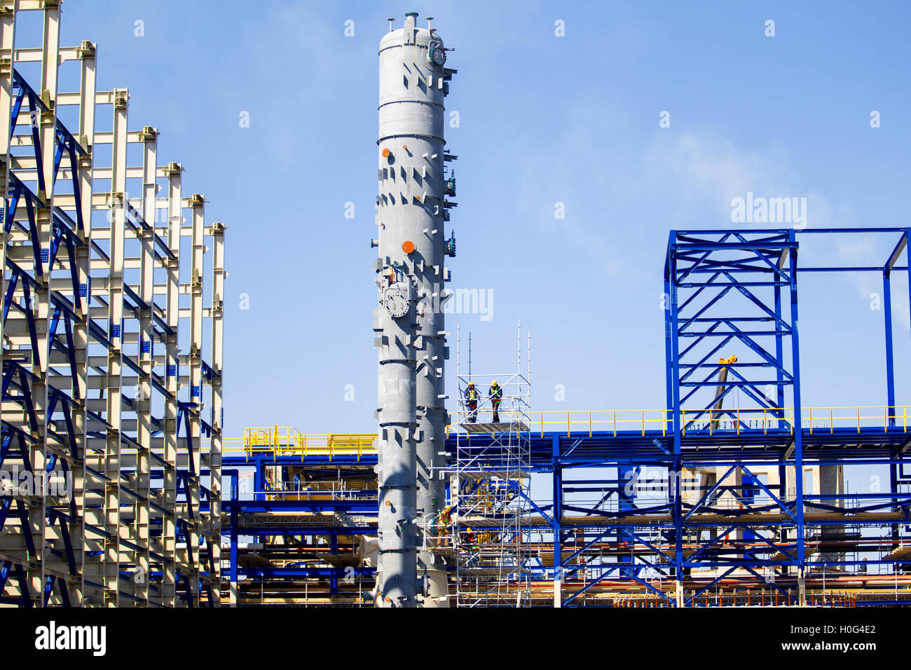 Refinery Construction Site Stock Photo - Alamy