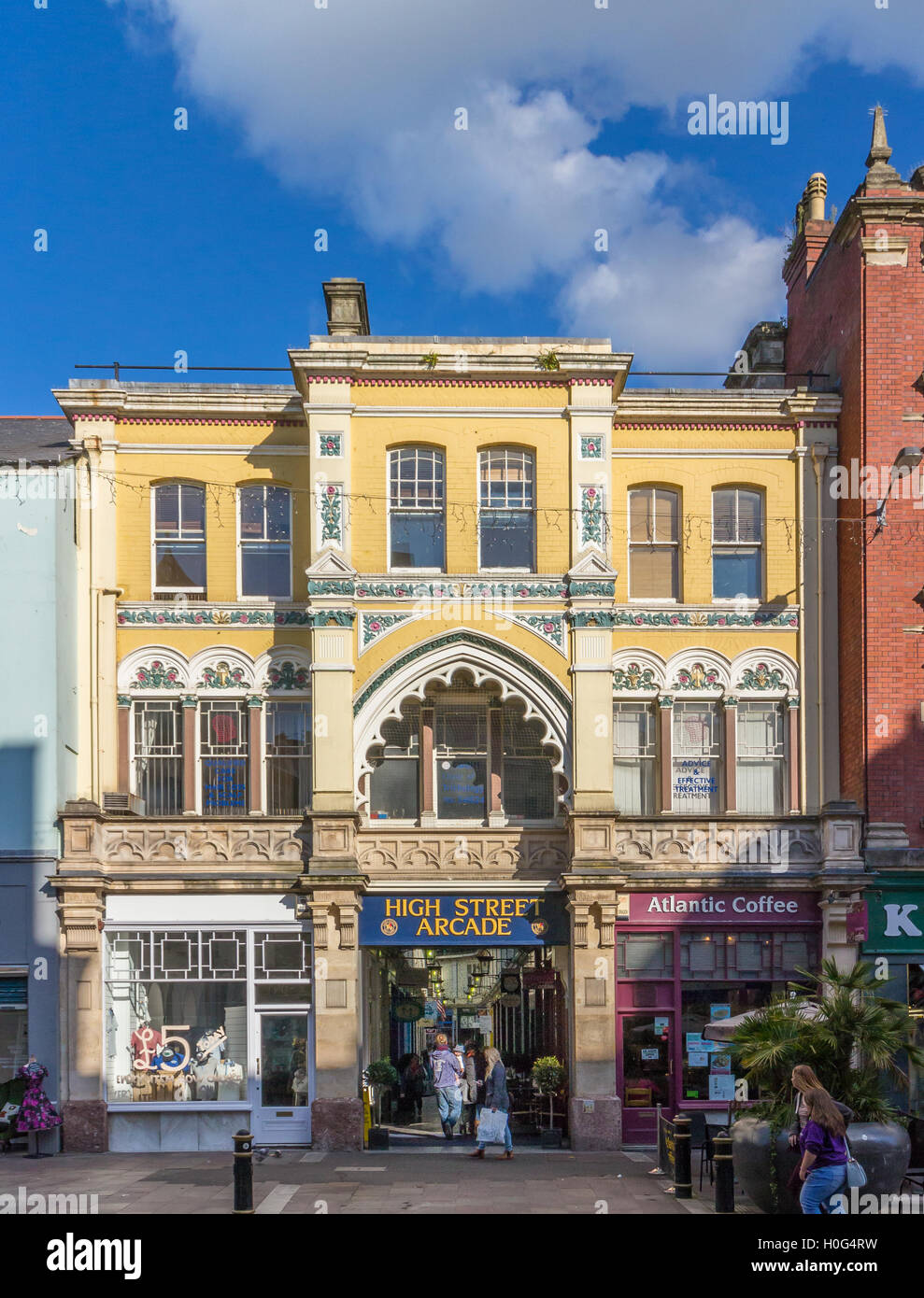 Cardiff arcade hi-res stock photography and images - Alamy
