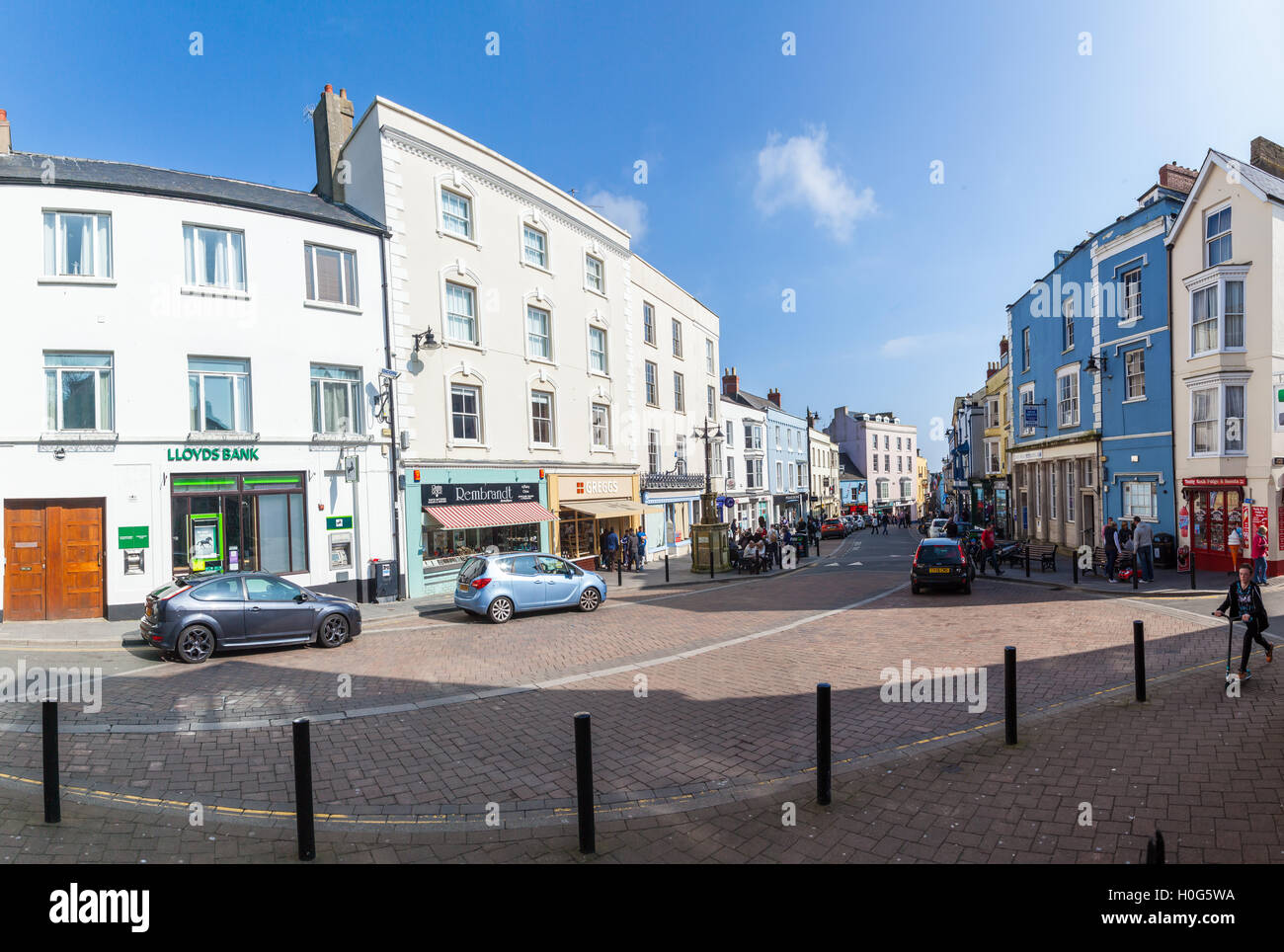 Tenby shopping street hi-res stock photography and images - Alamy