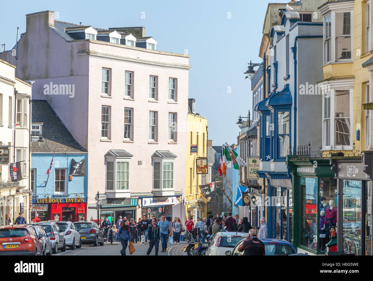 Tenby shopping hi-res stock photography and images - Alamy