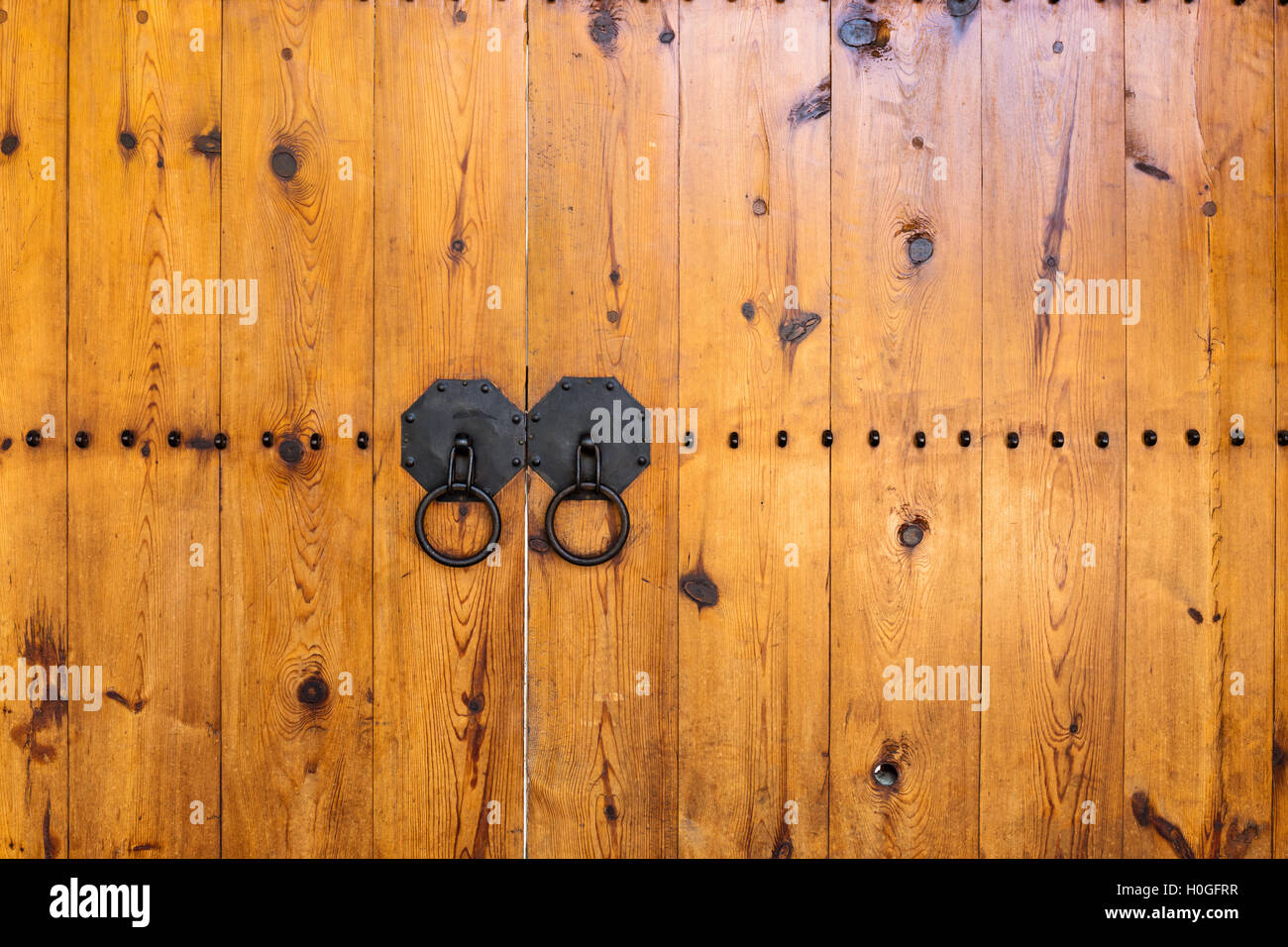 Metallic door lock Stock Photo - Alamy