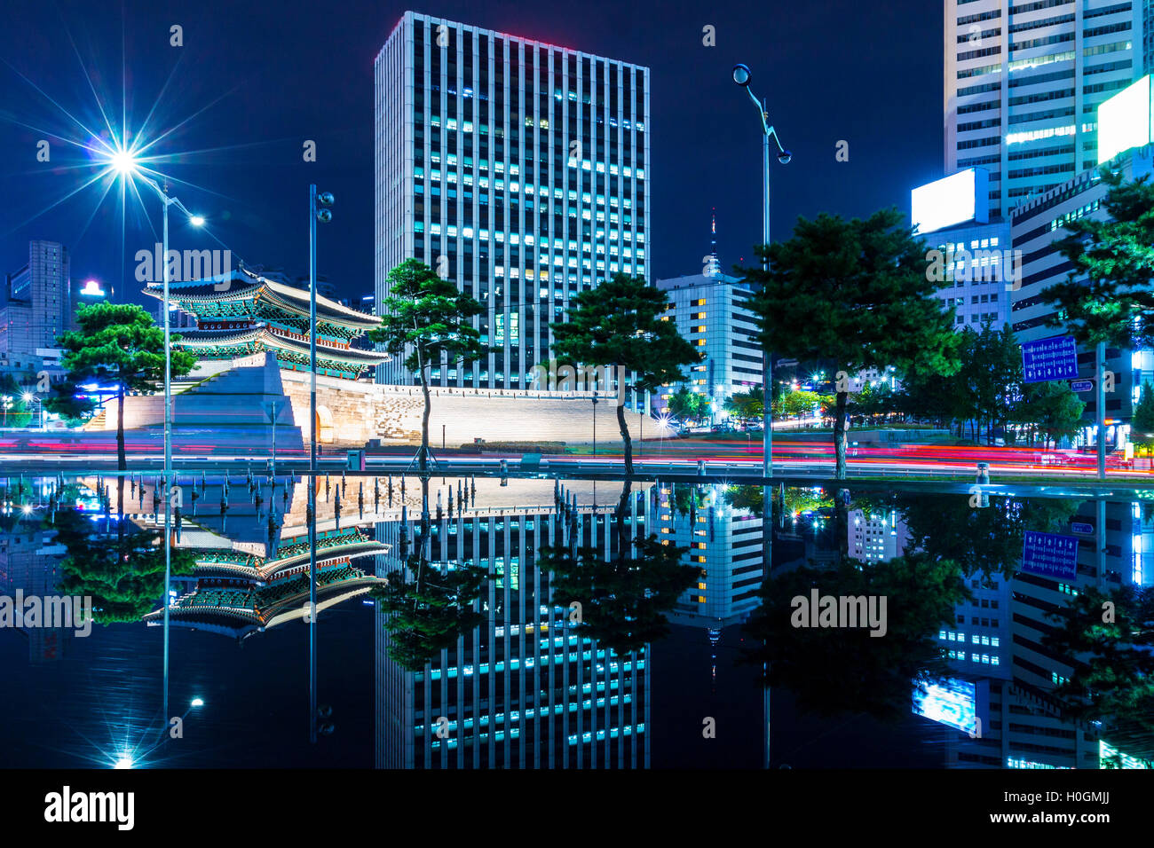Seoul city night Stock Photo - Alamy