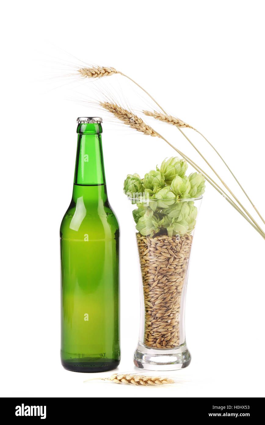 Barley wheat production in Cut Out Stock Images & Pictures - Alamy