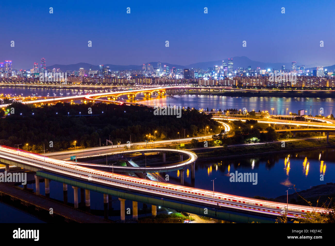 Seoul city night Stock Photo - Alamy