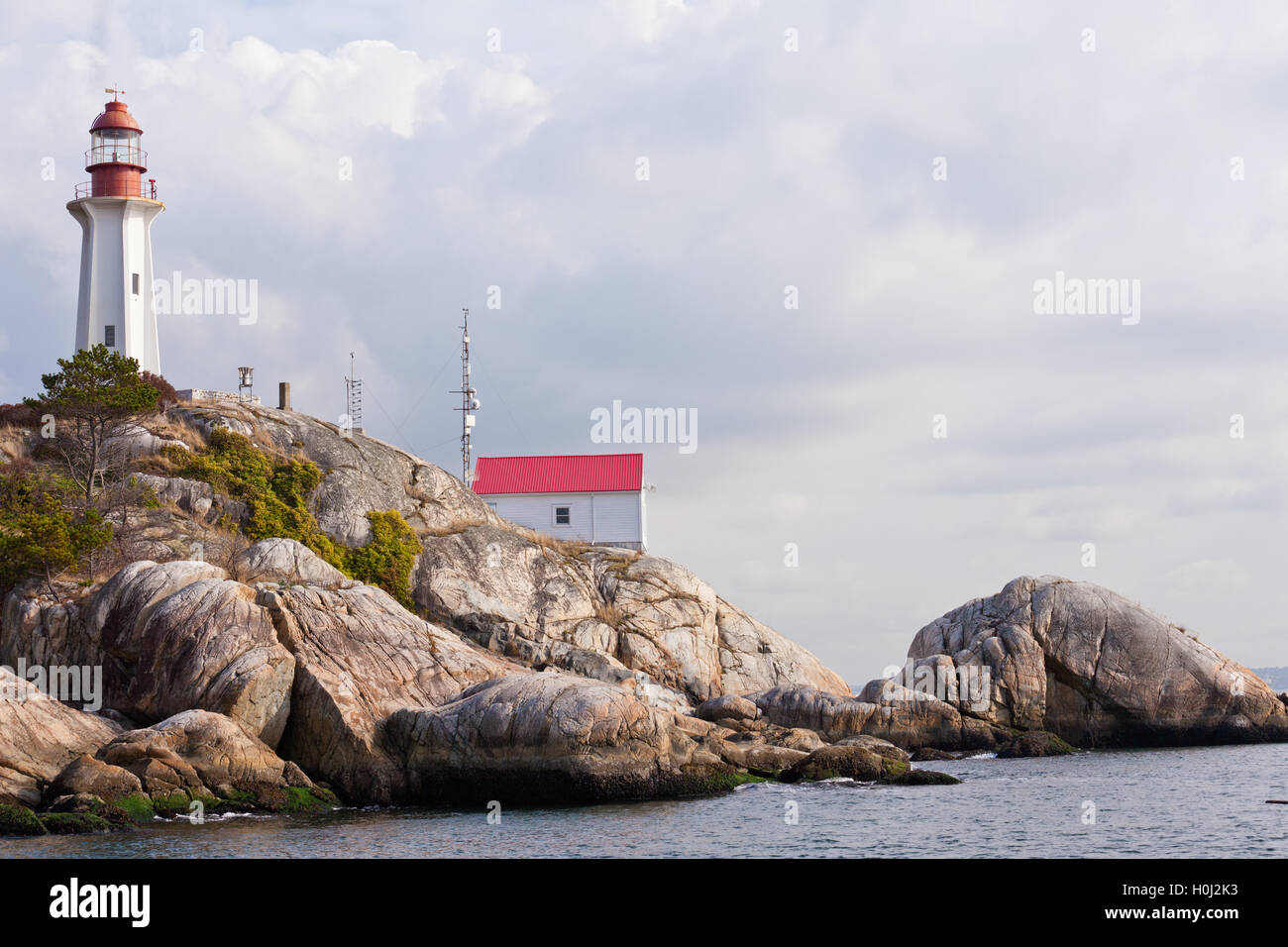 Granite rock cliff lighthouse BC West Coast Canada Stock Photo - Alamy