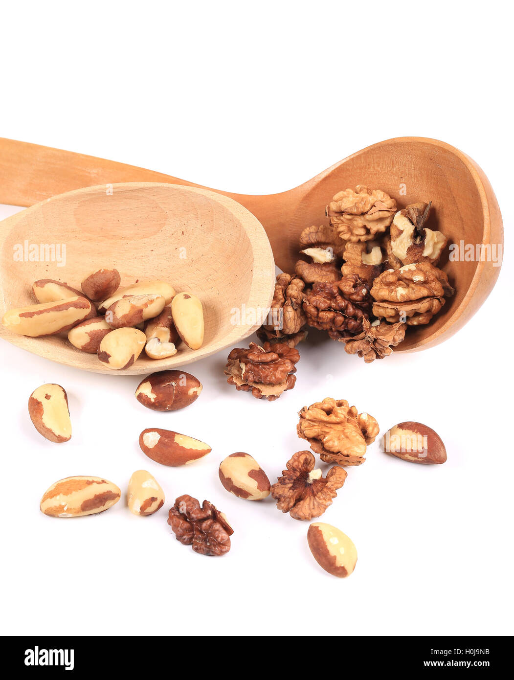 Shelled peanuts and walnut Stock Photo - Alamy