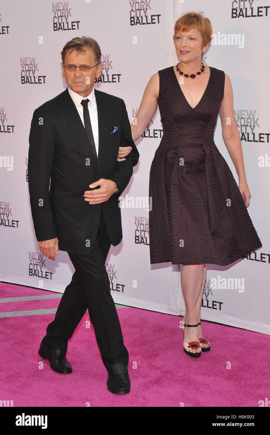 Lisa Rinehart And Mikhail Baryshnikov Children