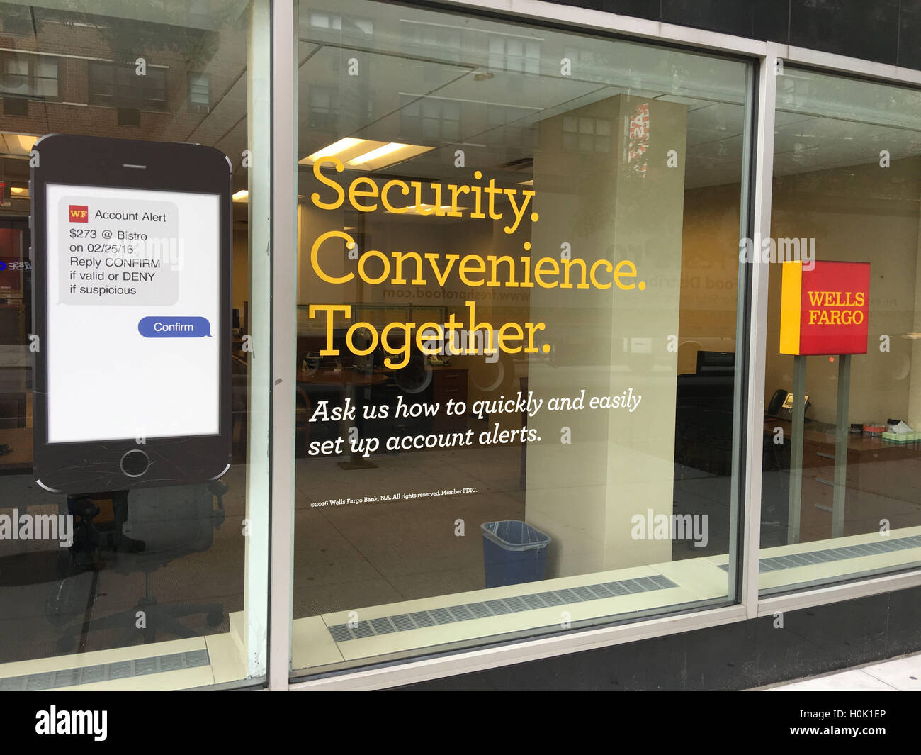 New York, New York, USA. 21st Sep, 2016. Wells Fargo © John Marshall ...
