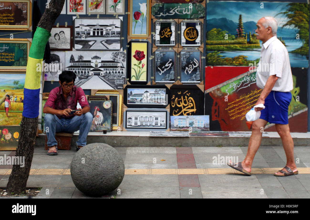 Roadside painting gallery hi-res stock photography and images - Alamy