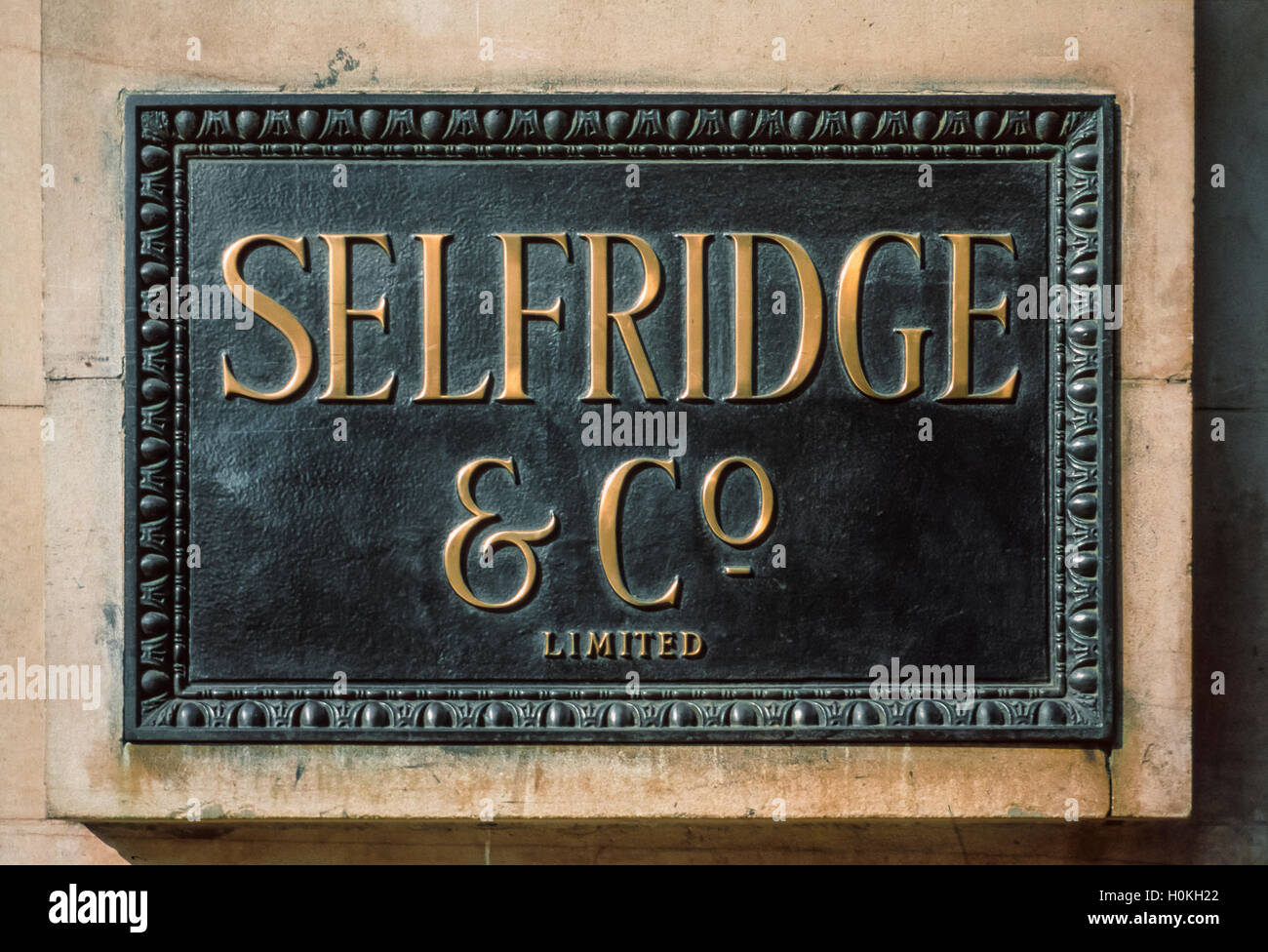 Selfridges logo hi-res stock photography and images - Alamy