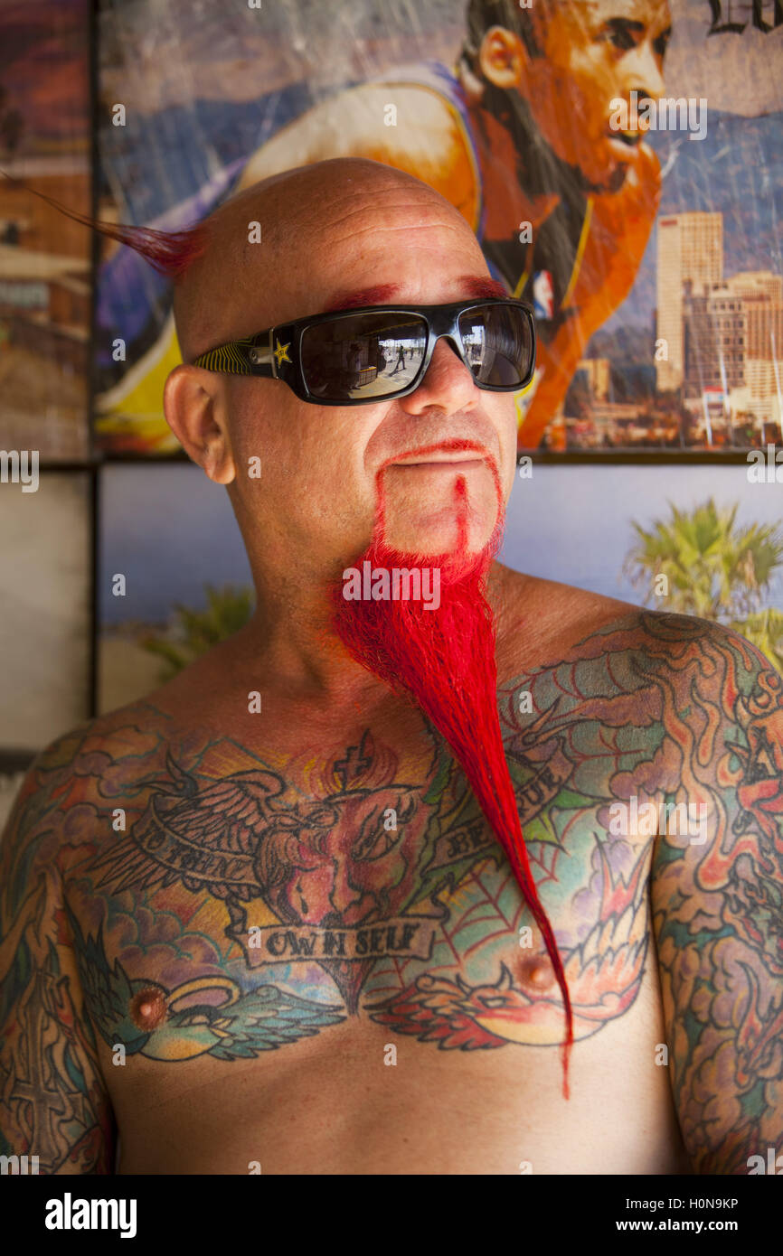 Louis Offer, man dressed as devil, Venice Beach, California, USA Stock ...
