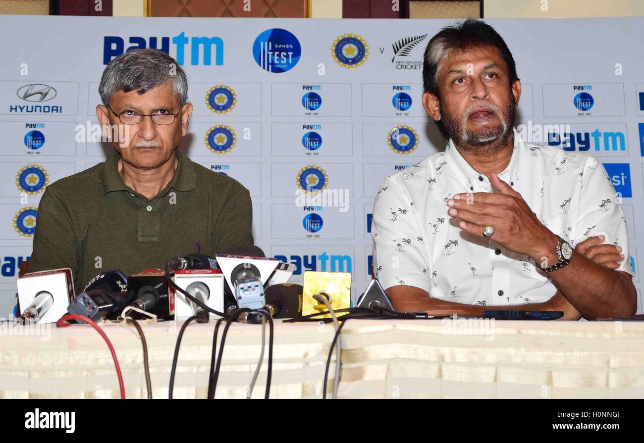 Indian cricket team selectors hi-res stock photography and images - Alamy