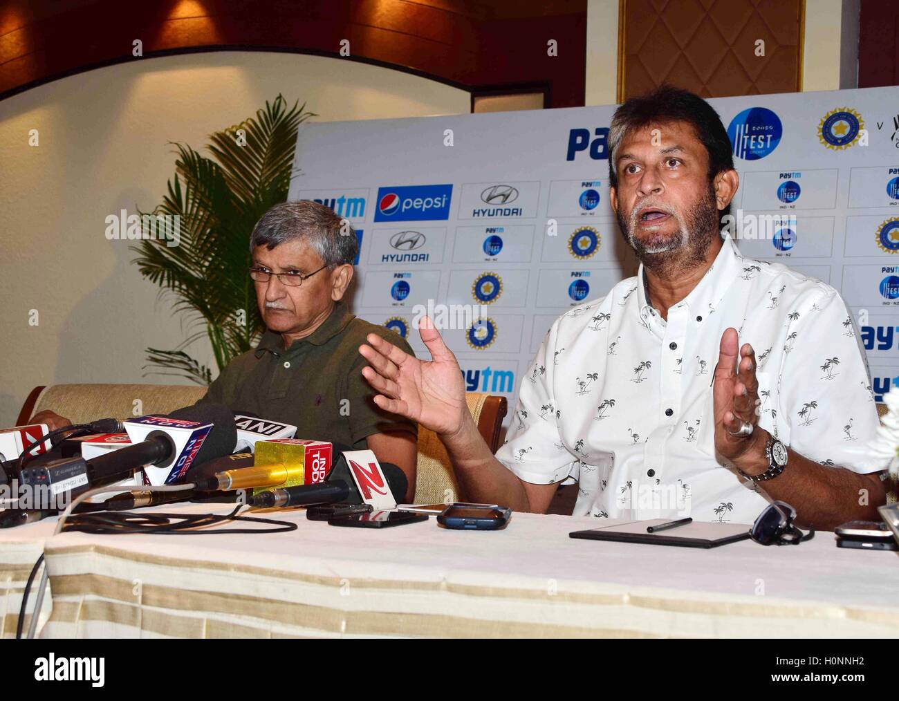 Indian cricket team selectors hi-res stock photography and images - Alamy