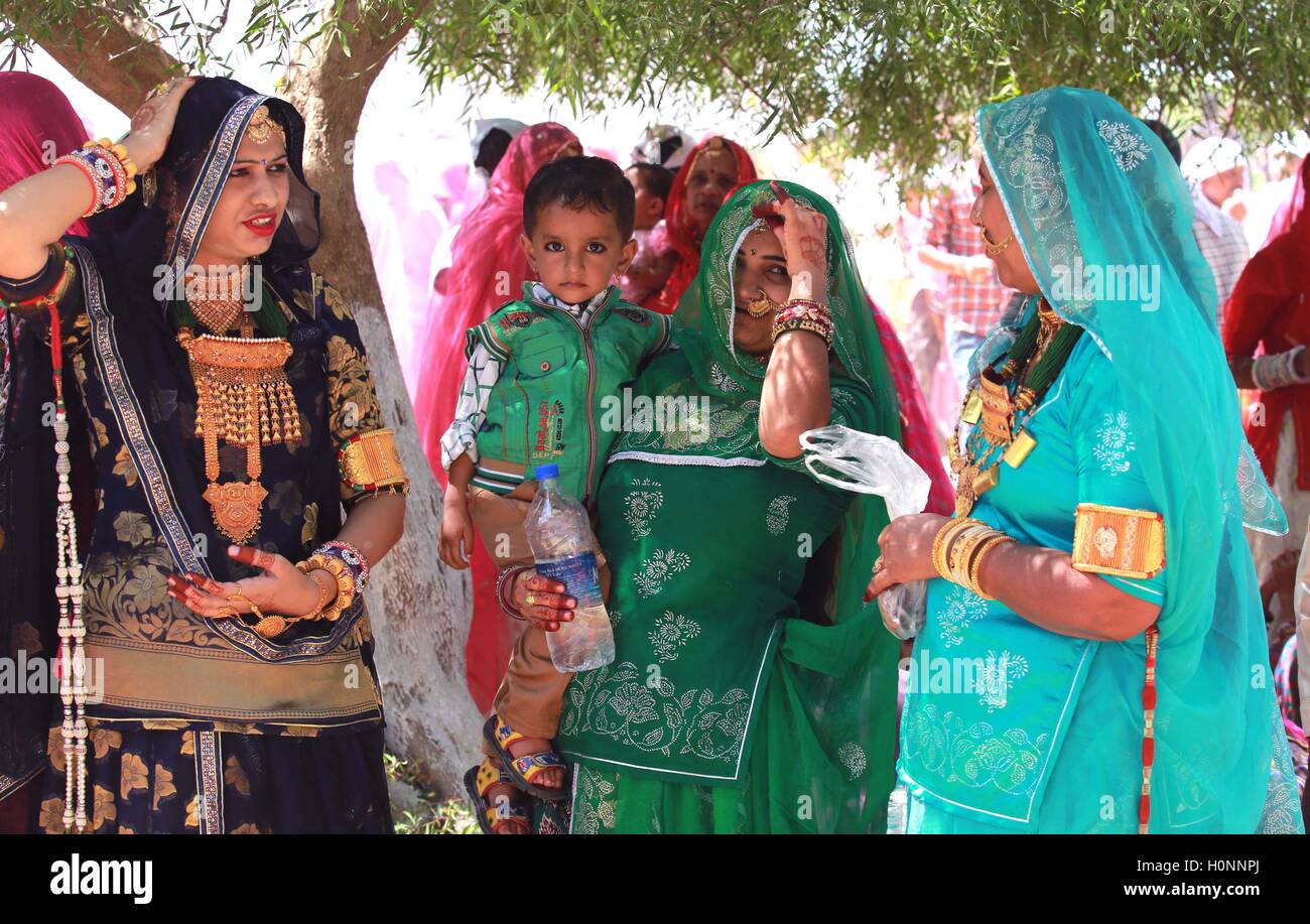 Bishnoi tribes hi-res stock photography and images - Alamy