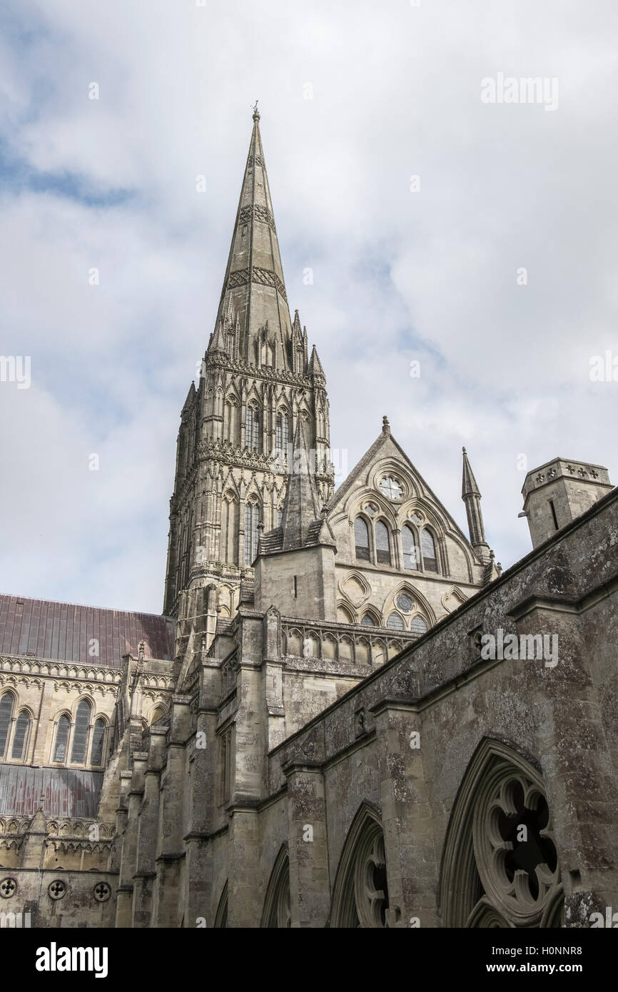 Salisbury Cathedral spire Stock Photo - Alamy