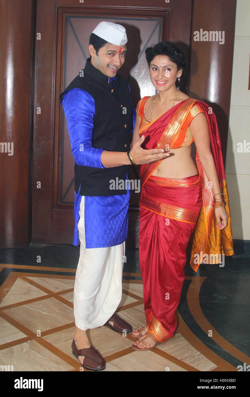 Bollywood shreyas talpade manjari fadnis hi-res stock photography and ...