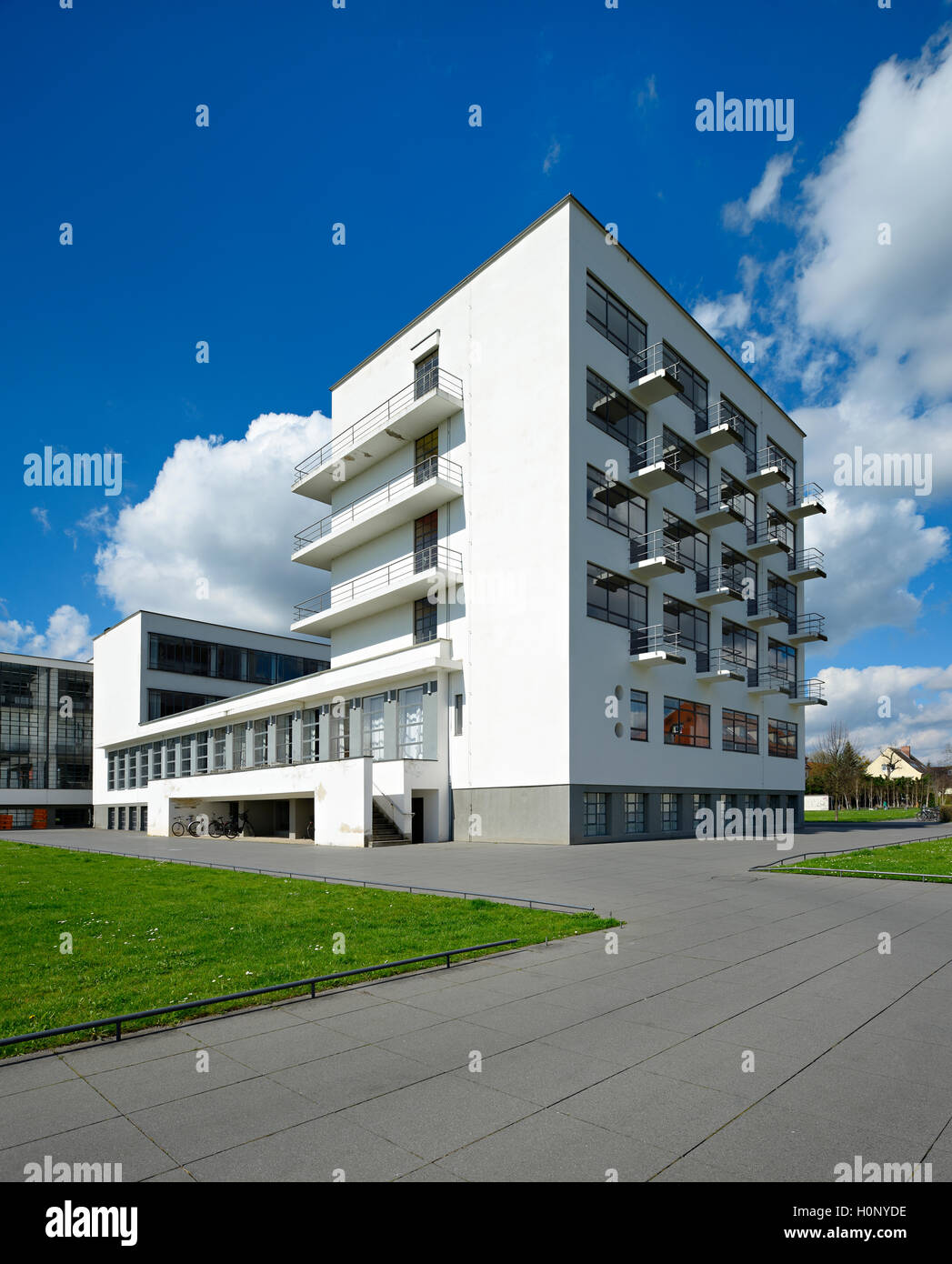The Bauhaus Dessau, building front studio house, Dessau, Saxony-Anhalt ...