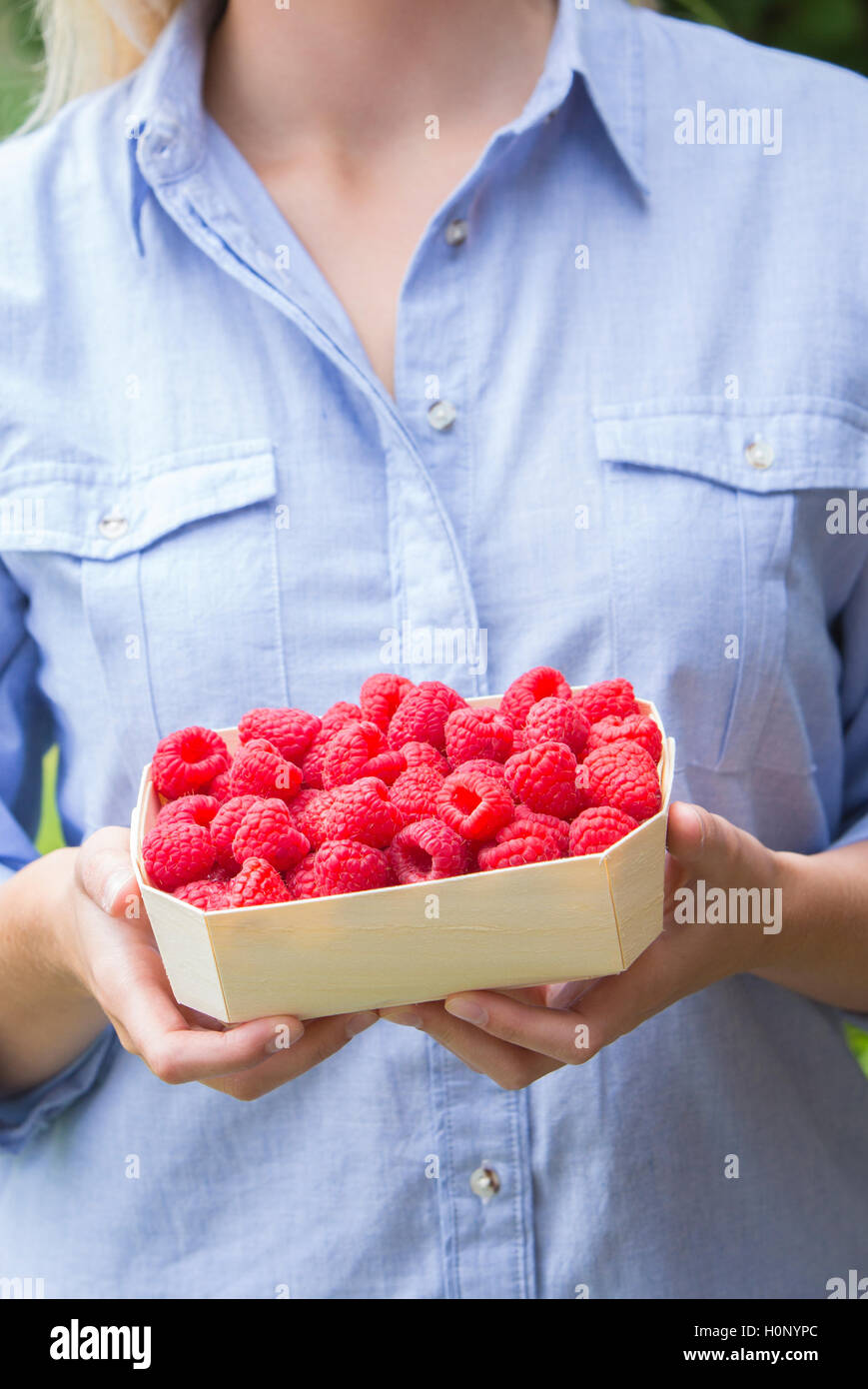 Tray fresh hi-res stock photography and images - Alamy